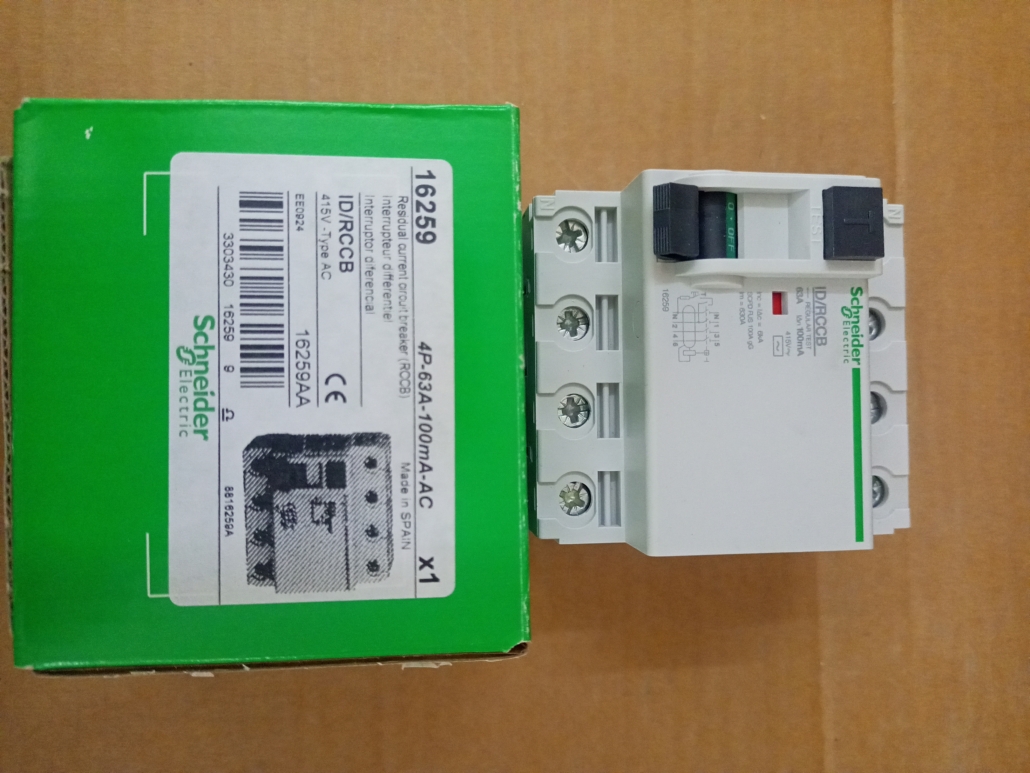 16259 Schneider ID/RCCB 63A 100mA 4-pole Residual Circuit Breaker ...