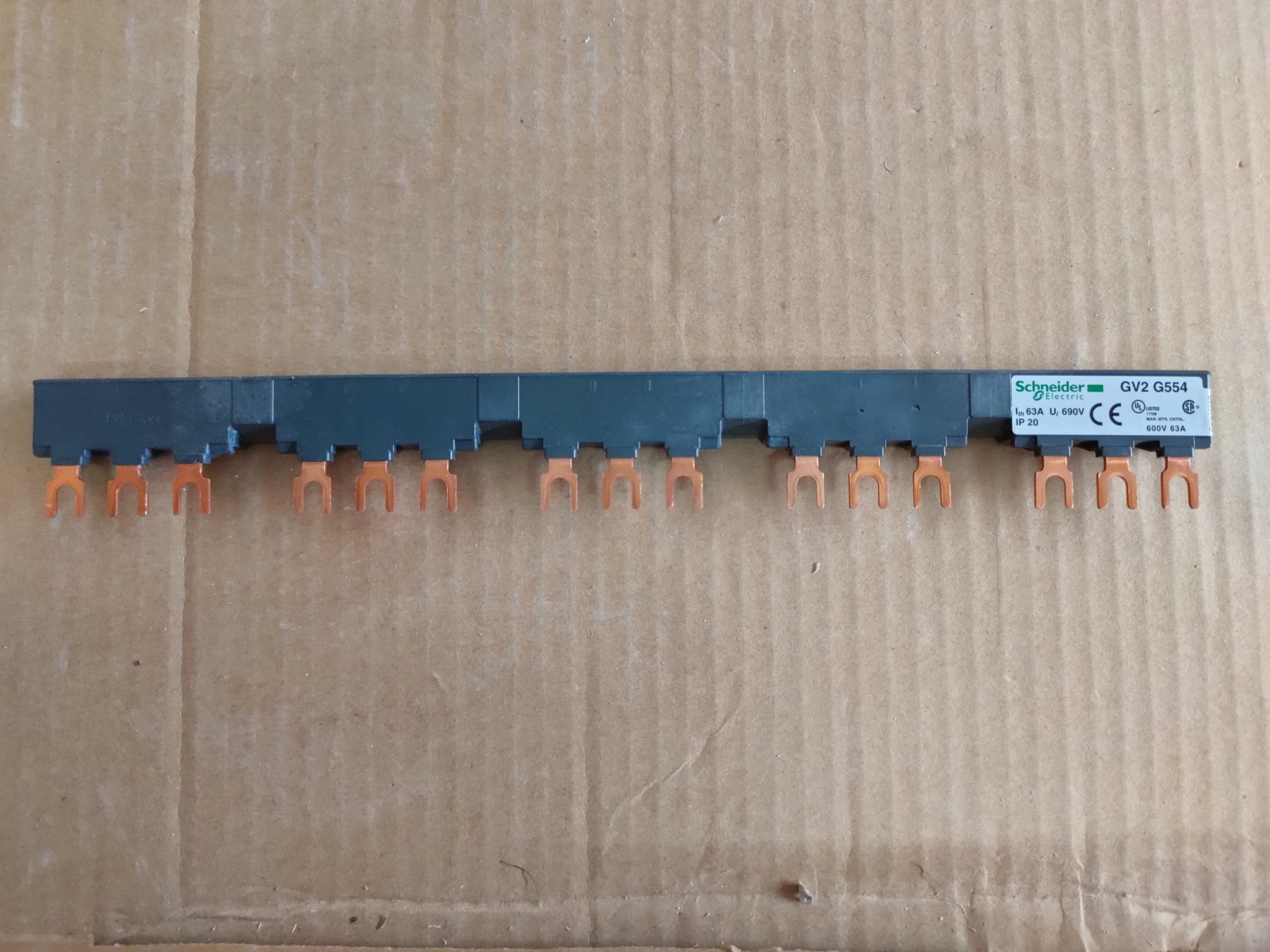 GV2G554 Schneider Linergy FT – Comb busbar – 63 A – 5 tap-offs – 54 mm ...