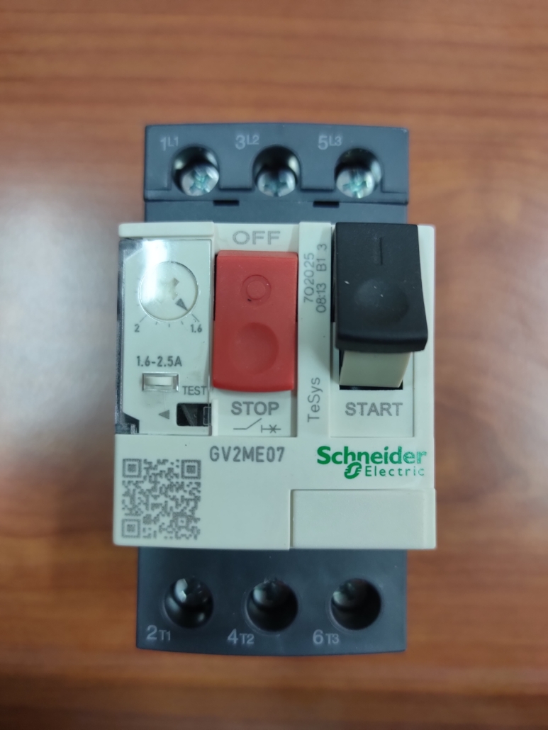 GV2ME07 Schneider Motor circuit breaker,TeSys Deca,3P,1.6-2.5A,thermal ...