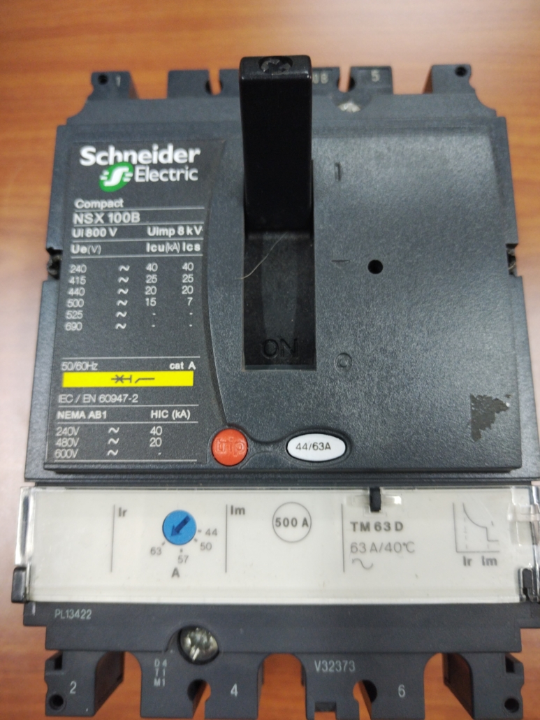LV429552 Schneider Circuit breaker, ComPact NSX100B, 25kA/415VAC, TMD ...