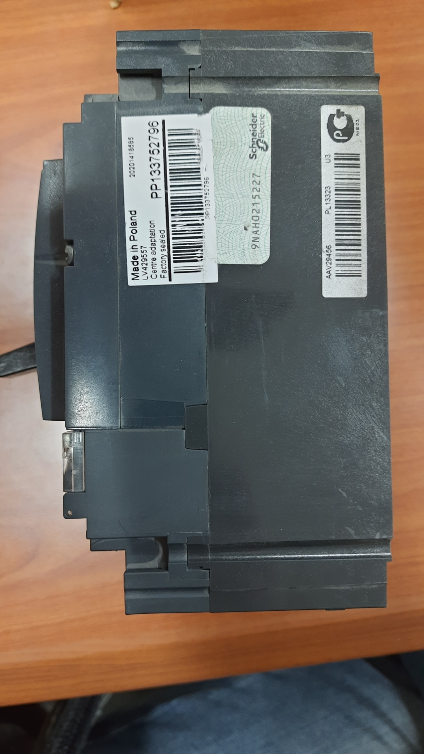 LV429557 Schneider Circuit breaker, ComPact NSX100B, 25kA/415VAC, TMD ...