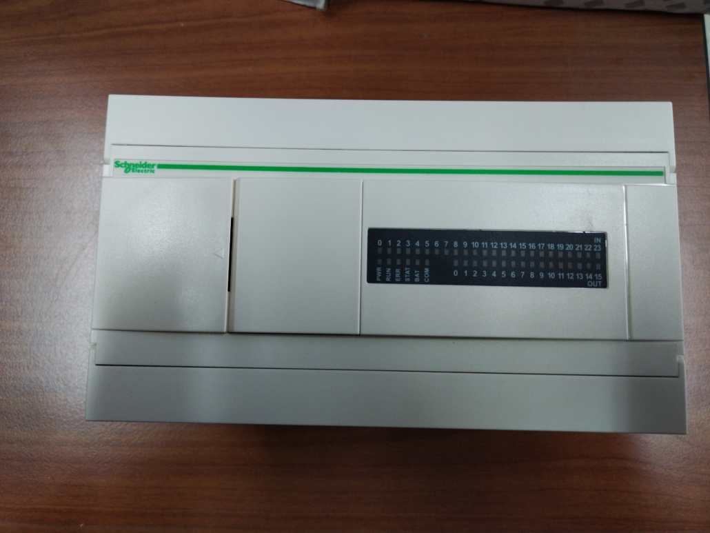 TWDLCAA40DRF Schneider Compact base controller, Twido, 100 to 240VAC ...