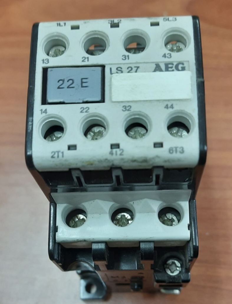 910-301-572-00 AEG LS27.22 Contactor - Panels and Parts Shopping