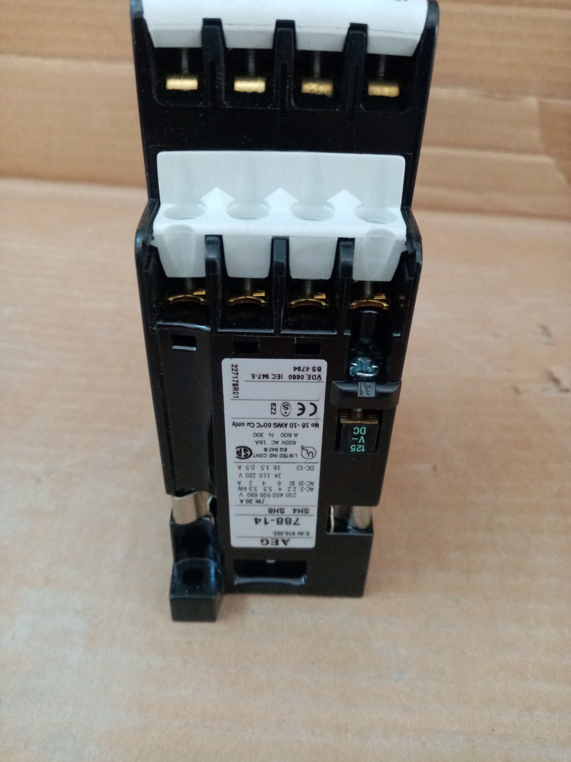 910-302-757-140 AEG SH8.80 Contactor Relay, Coil 125VDC - Panels and ...