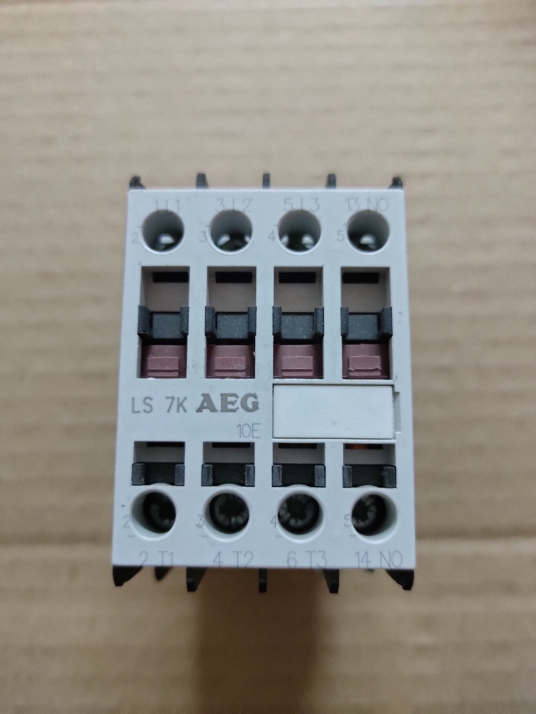 910-304-200 AEG LS7K.10 Contactor 7.5kW - Panels and Parts Shopping