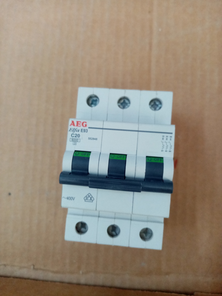 552848 AEG Elfa E93C20 20A 6kA 3-pole Circuit Breaker - Panels and ...