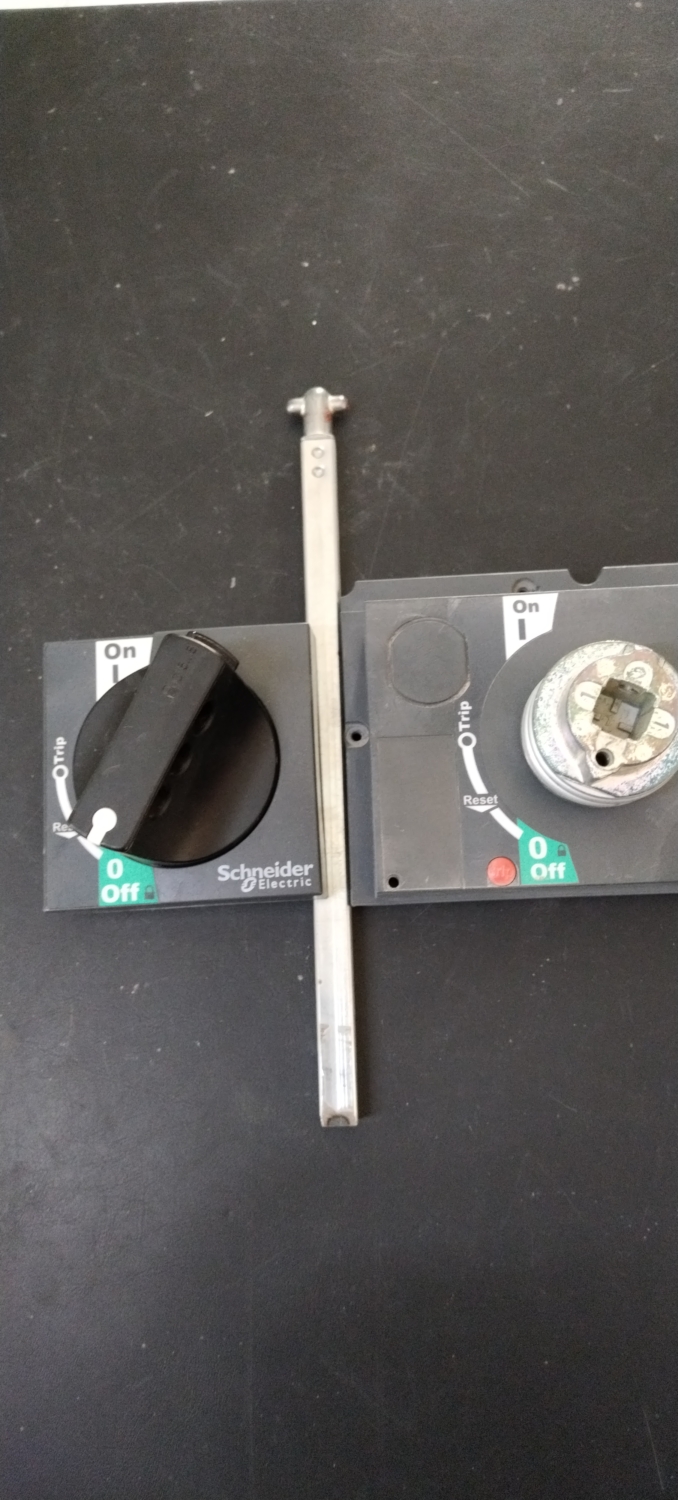 LV429338 Schneider Extended rotary handle, ComPact NSX 100/160/250 ...