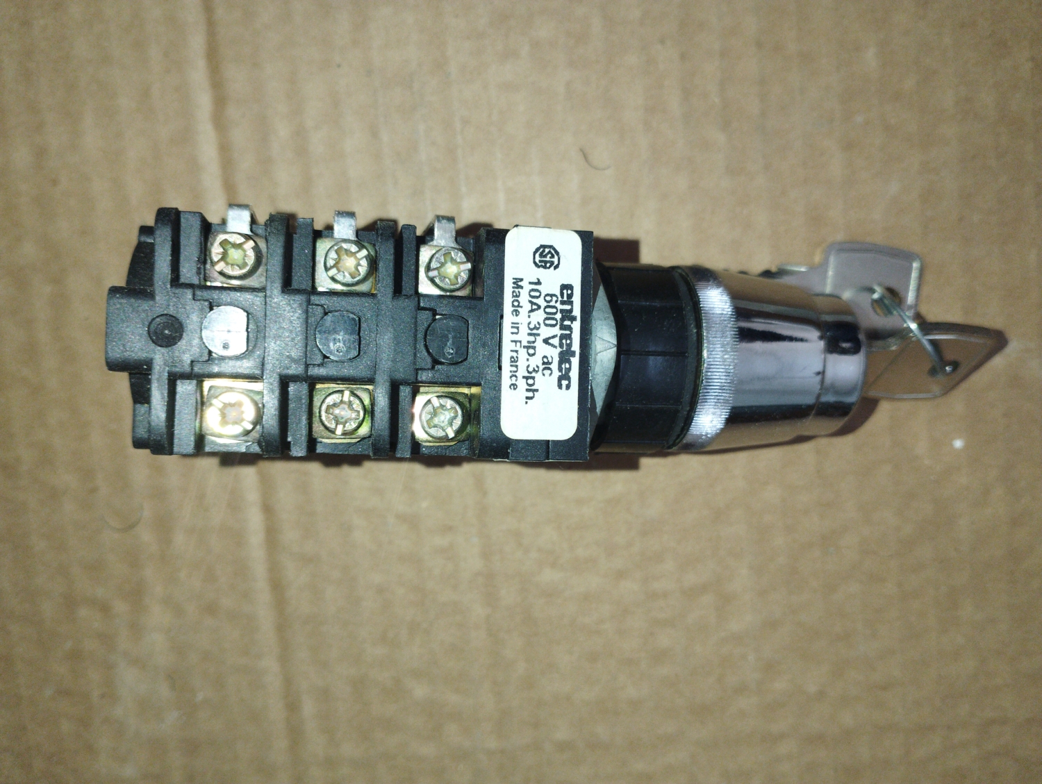 VY10/S/123/ECC622/455 Entrelec Key Cam Switch - Panels and Parts Shopping