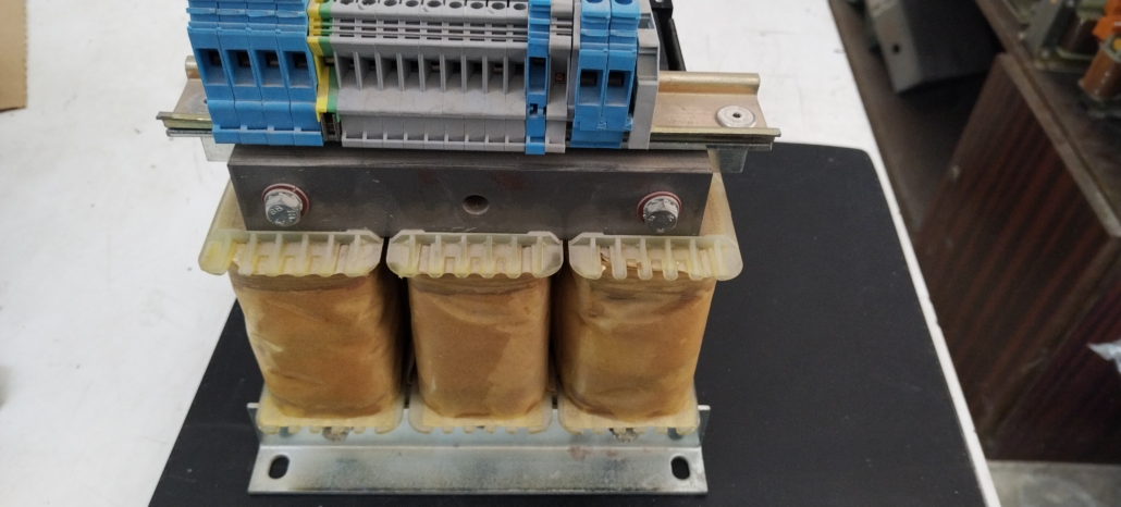 A9709 STT Transformer Type DNBG 5/60 Primary 400VAC 50Hz Secondary ...