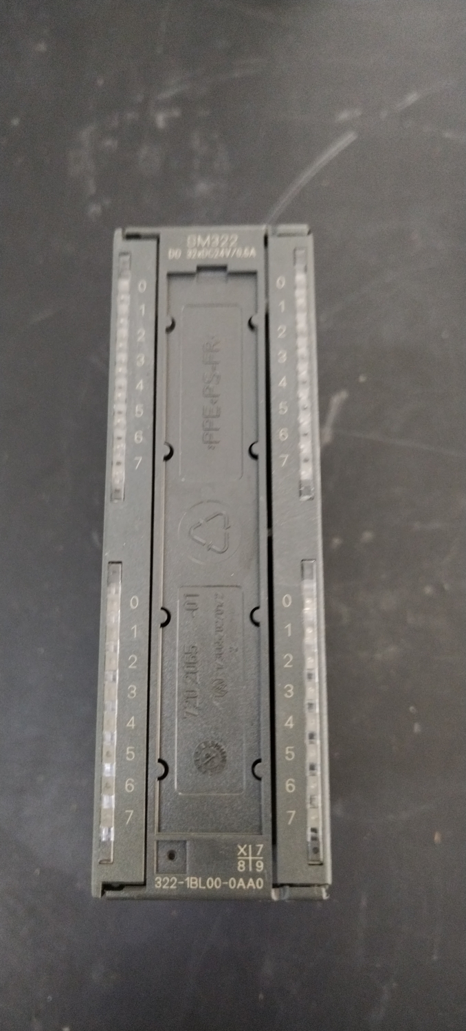 6ES7322-1BL00-0AA0 Siemens SIMATIC S7-300, Digital output SM 322, isolated, 32 DO, 24 V DC, 0.5A ...