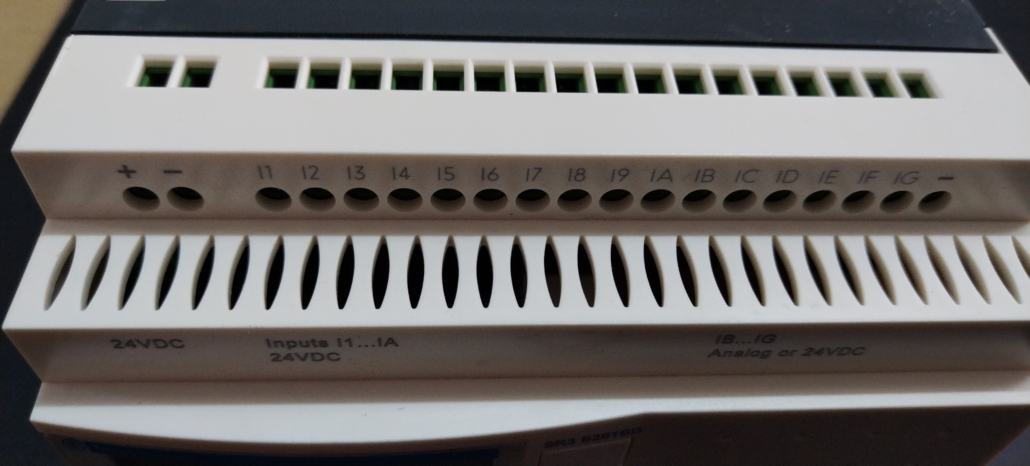 SR3B261BD Schneider Modular smart relay, Zelio Logic, 26 I/O, 24 V DC ...