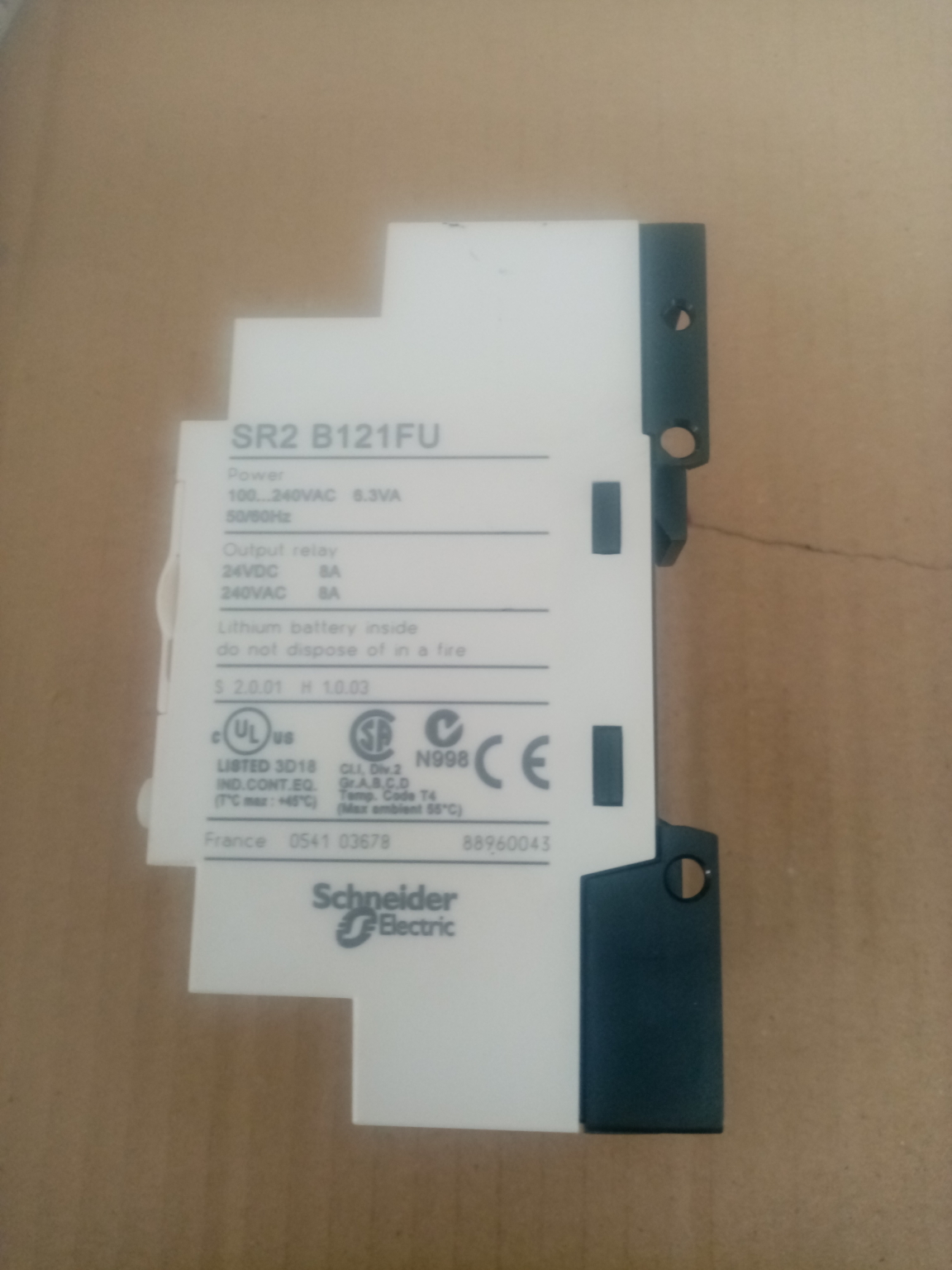 SR2B121FU Schneider Compact smart relay, Zelio Logic, 12 I/O, 100…240 V ...