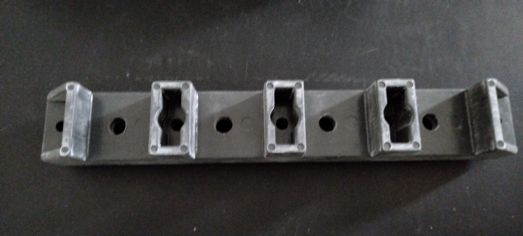 289019 GE SEN Plus 4-pole Vertical Busbar Support , 922609R01 - Panels ...