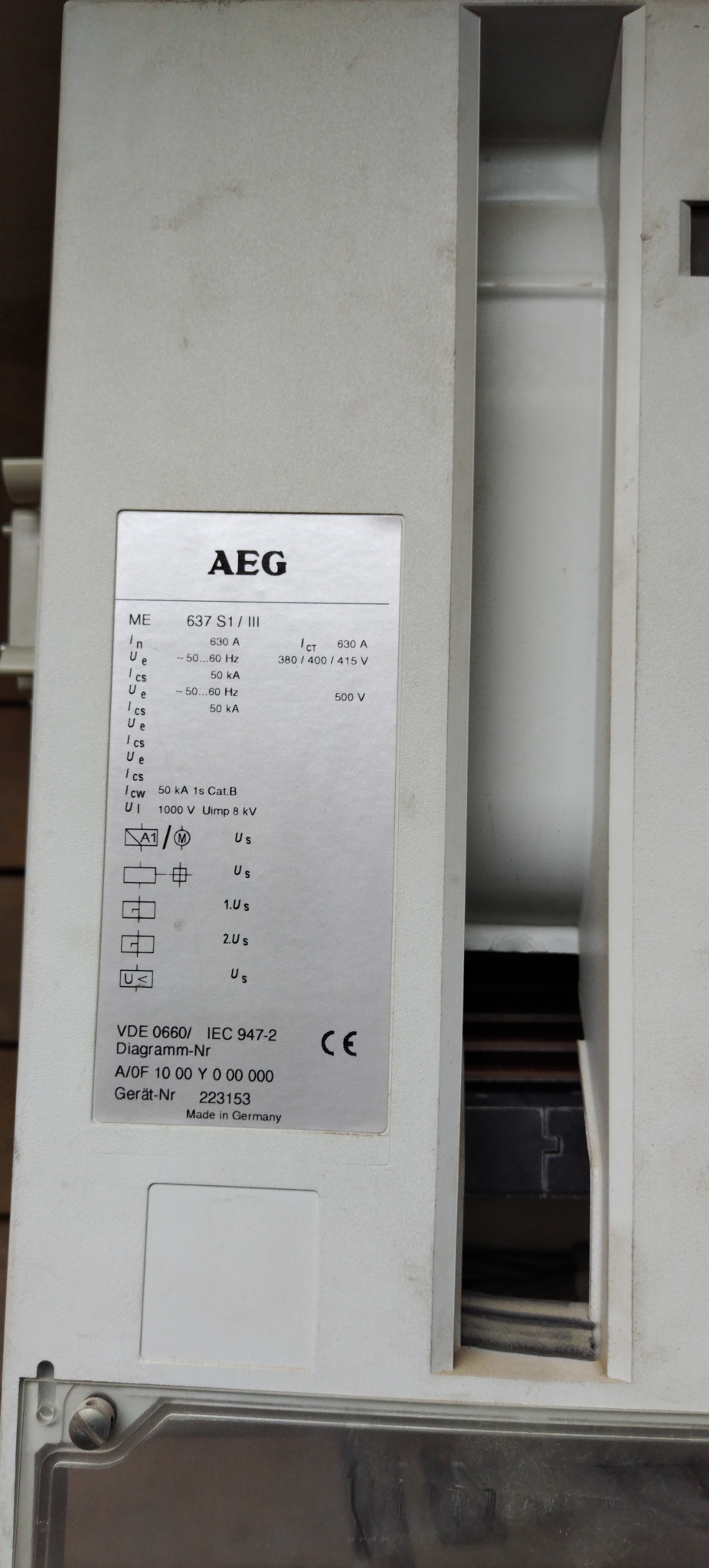 ME637S1/III AEG ME07 630A 3-pole 50kA Air Circuit Breaker (ONLY FOR ...