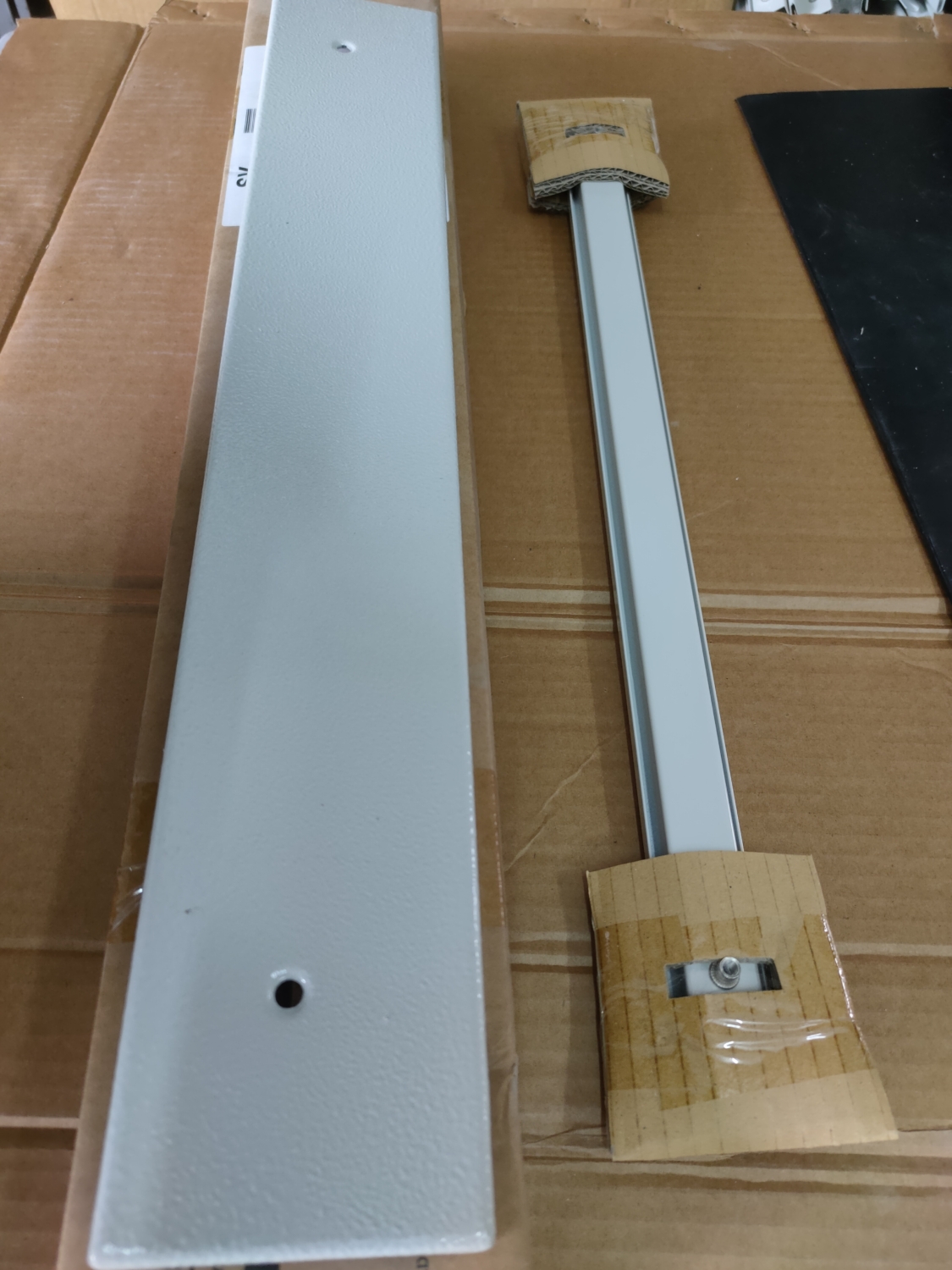 SV9672.336 RITTAL Front trim panels IP 54, bottom for TS Enclosures ...