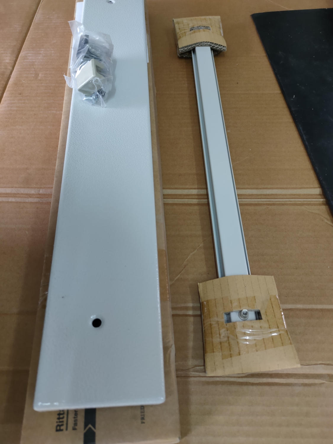 SV9672.336 RITTAL Front trim panels IP 54, bottom for TS Enclosures ...
