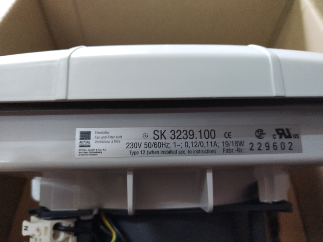 SK3239.100 RITTAL SK Fan-and-filter unit TopTherm, 100/115 m³/h, 230 V, 1~, 50/60 Hz, WHD: 204 x ...
