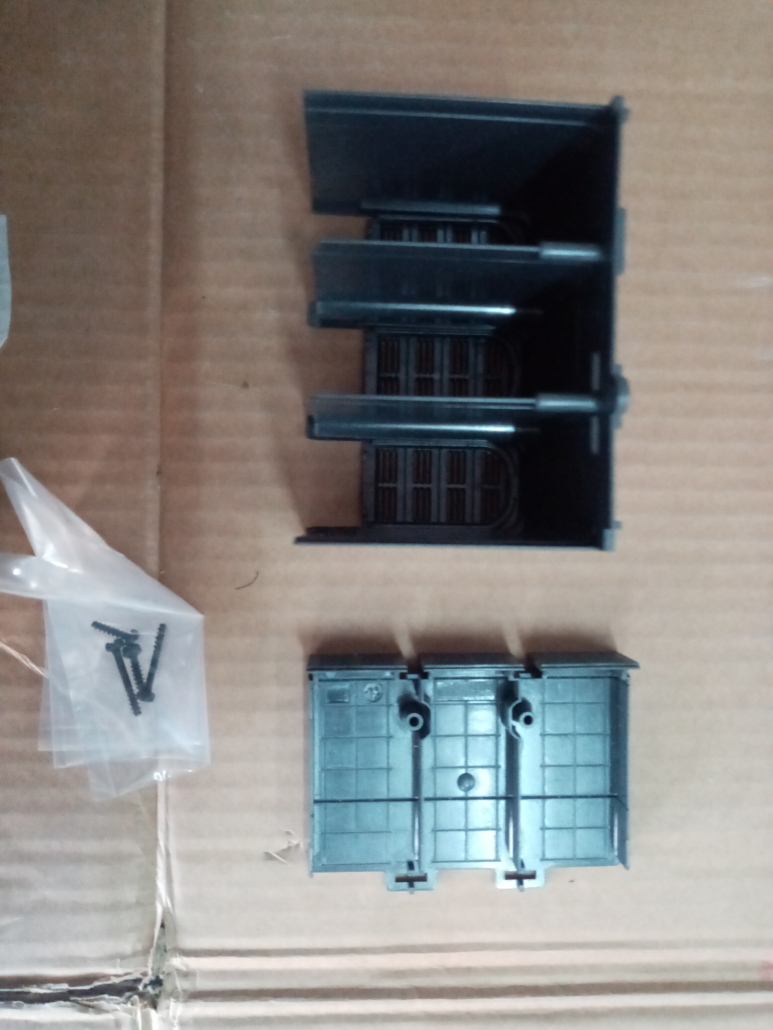 LV429517 Schneider Long terminal shield, ComPacT NSX100/160/250, pitch ...