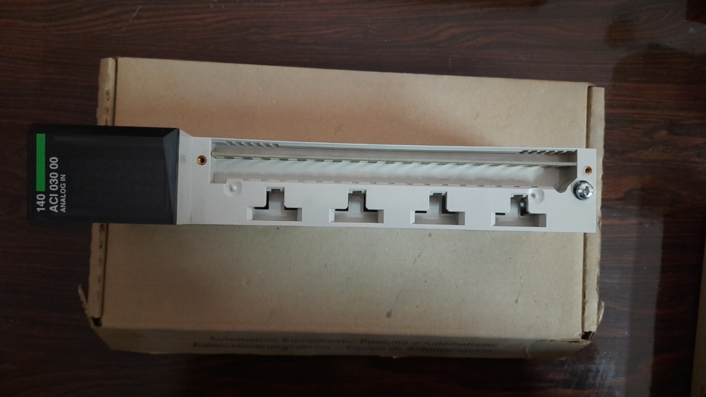 140ACI03000 Schneider analog input module 8 Channels Modicon Quantum ...