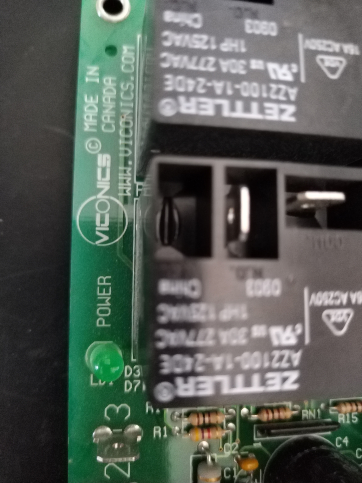 VICONICS R851V Step Controller with Integrated Vernier Stage - Panels ...