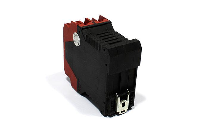 SCHNEIDER ELECTRIC XPSAK371144P EMERGENCY STOP - Panels and Parts Shopping