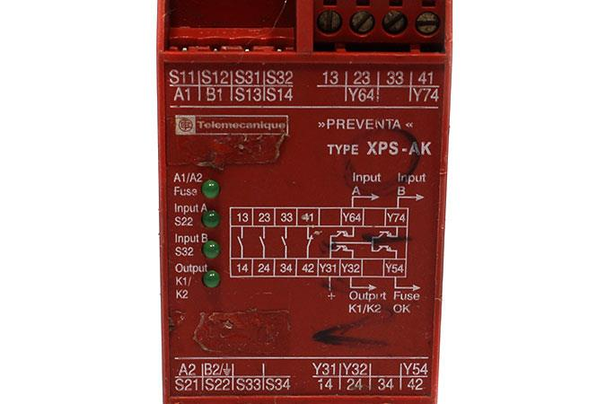SCHNEIDER ELECTRIC XPSAK371144P EMERGENCY STOP - Panels and Parts Shopping