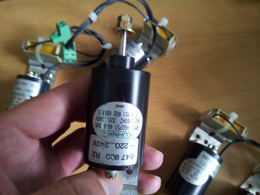 AEG Air Circuit Breaker ME07 Shunt Trip Coil 220-240VAC 847900R2 758821 ...
