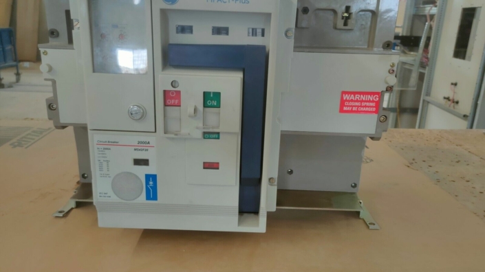 M-PACT GE 2000A 4P 50KA with (ST,CC,UV,Motor) 220-250V Air Circuit ...