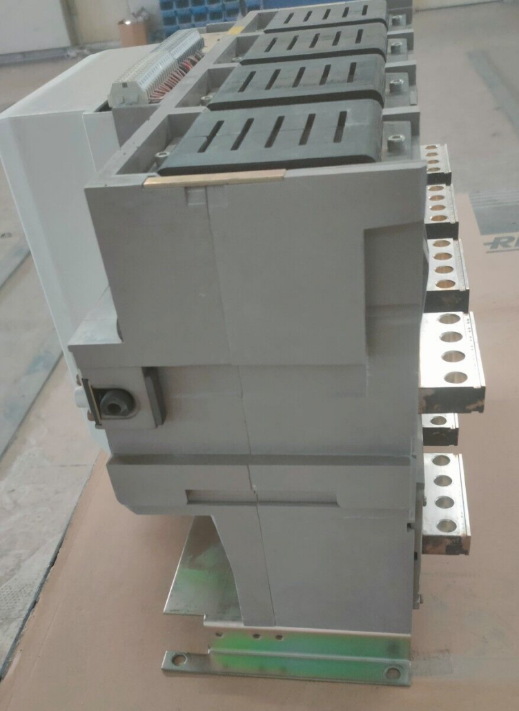 M-PACT GE 2000A 4P 50KA with (ST,CC,UV,Motor) 220-250V Air Circuit ...