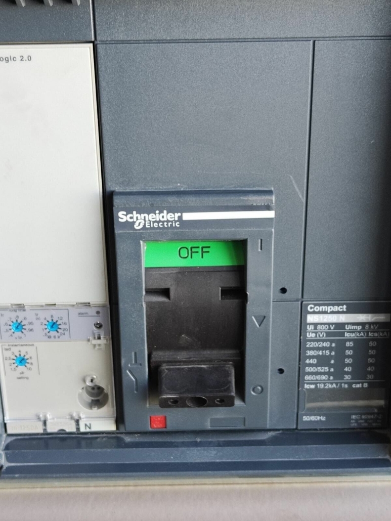 NS1250N Schneider Electric 1250A 4P 50KA Drawout Breaker - Panels and Parts Shopping