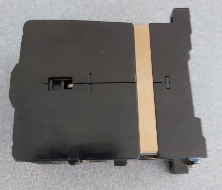 LS4.10 AEG Contactor 4KW 24VDC Coil 3P 1NO 910-302-701-00 - Panels and Parts Shopping