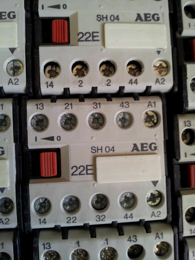 SH04.22 AEG Control Relay 110Vdc Coil 910-302-191-10 - Panels and Parts ...